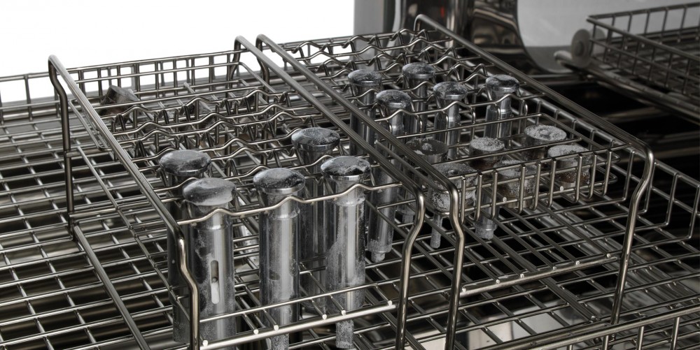 IWT Pharma | GMP Washers and Cleaning Systems for the Pharmaceutical ...